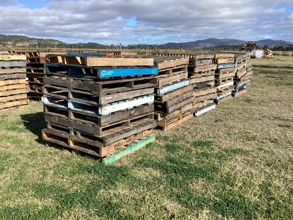 Timber Pallets x 60 Approx. Auction (0063-7059113) | Grays Australia