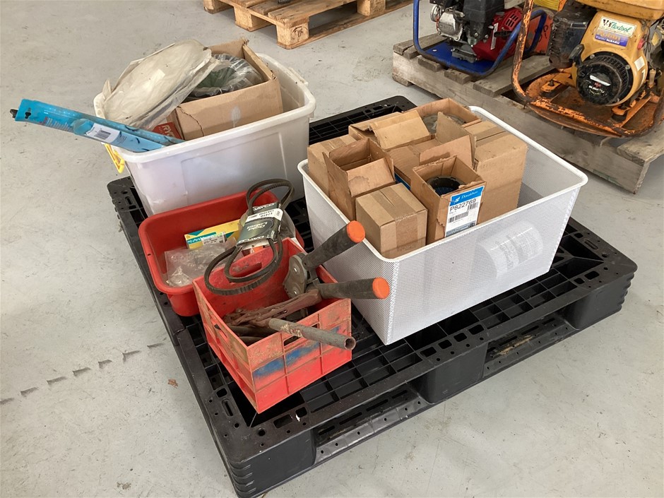 A Pallet of Assorted Spare Parts Auction (0062-3034734) | Grays Australia
