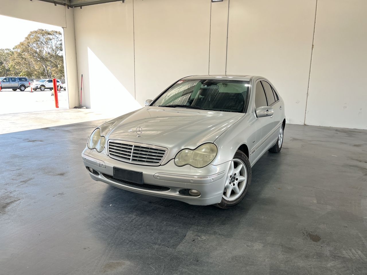 2001 Mercedes Benz C-Class Elegance W203 Automatic Sedan Auction (0001 ...