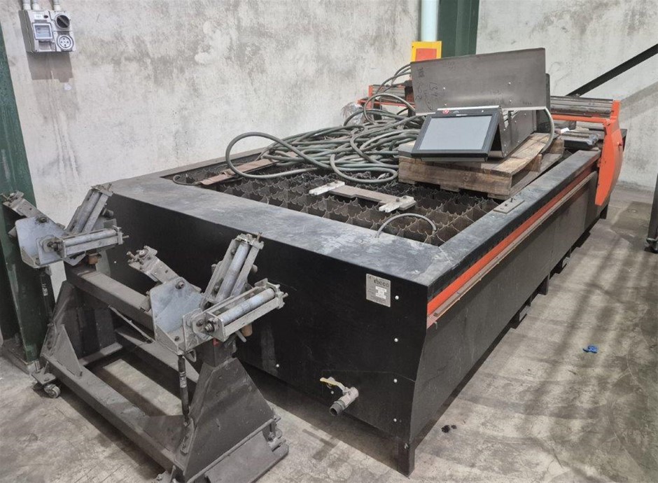 2017 Escco Procut 1050WB Plasma Cutter Auction (0004-7059891) | Grays ...