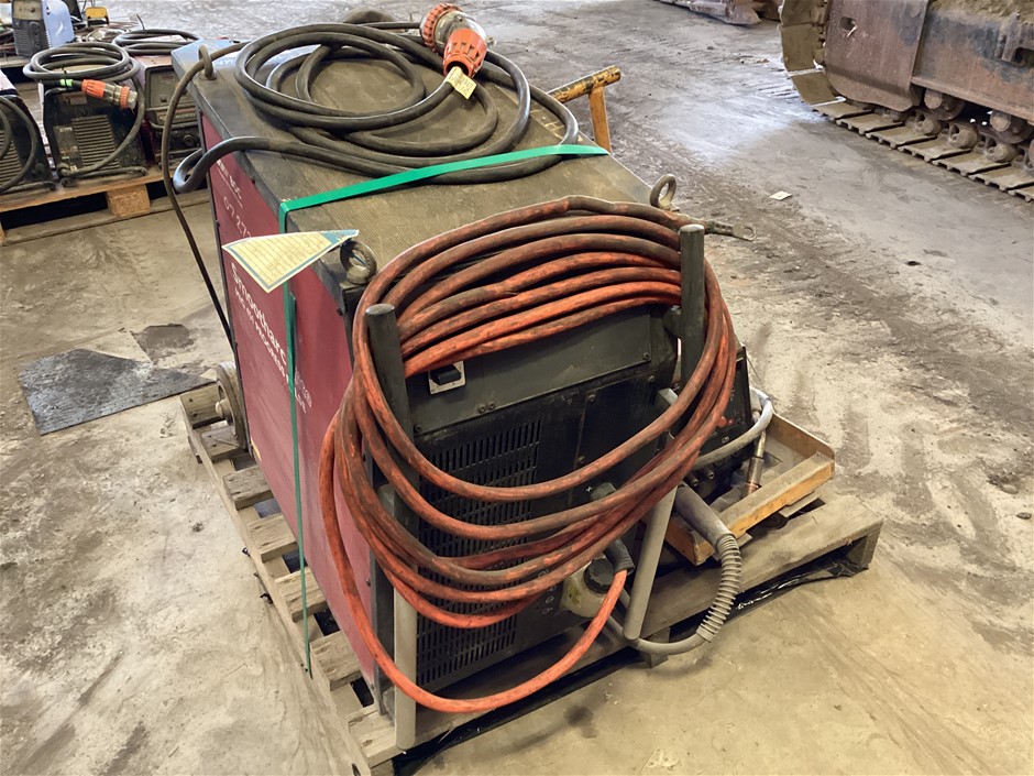 BOC Smooth ARC 451 Progress Pulse Welder with EWM Wire Feeder Auction ...