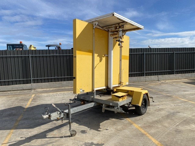2013 Bartco VMS400 Single Variable Message Sign Trailer Auction (0099 ...