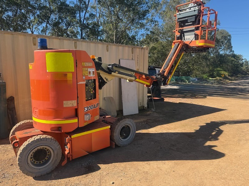 2015 JLG Lift (Narrow) E300 AJP Boom Lift Electric Knuckle Boom 9.1m ...