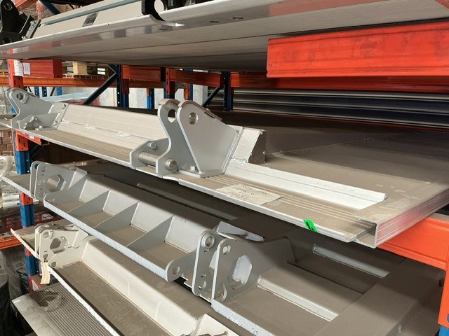 Tail Lift Platform Auction (0027-9063898) | Grays Australia