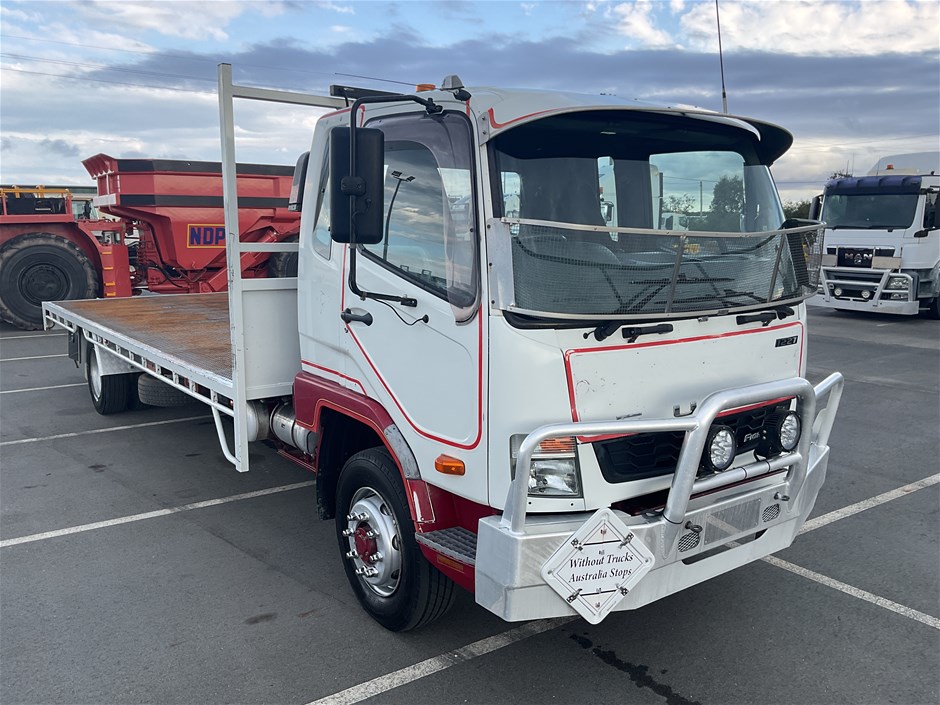 2015 Mitsubishi FK 600 Fighter (1227) 4 x 2 Tray Body Truck Auction ...