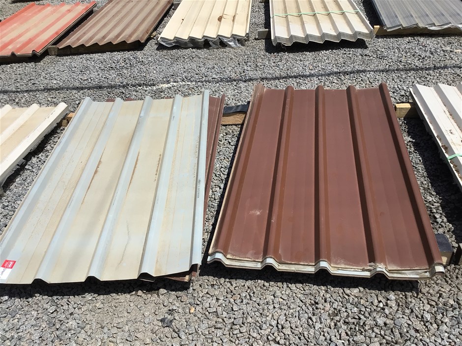 15 x Unused Colorbond Sheets (Brown/Light Grey) Auction (0201-5061780 ...