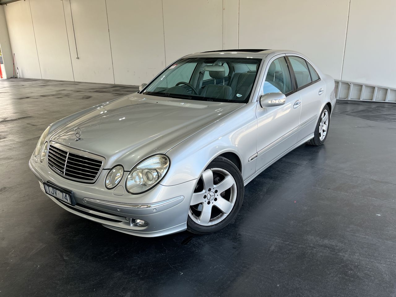 2005 Mercedes Benz E-Class E350 Elegance W211 Automatic Sedan Auction ...