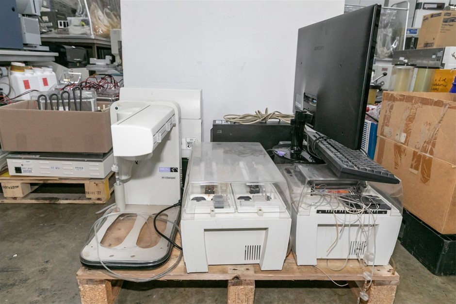 Segmented Flow Multi Chemistry Analyser with PC/Software Auction (0008 ...