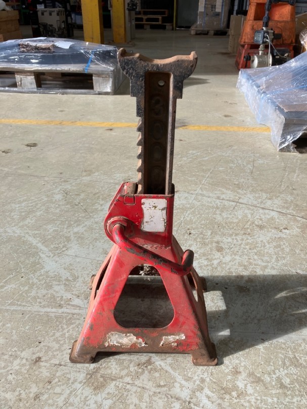 Jack Stand 3T (Single Unit) Auction (0187-9065396) | Grays Australia