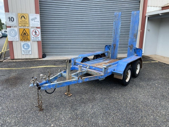 2017 Voyager Scissor Lift Tandem Plant Trailer Auction (0015-8021586 ...
