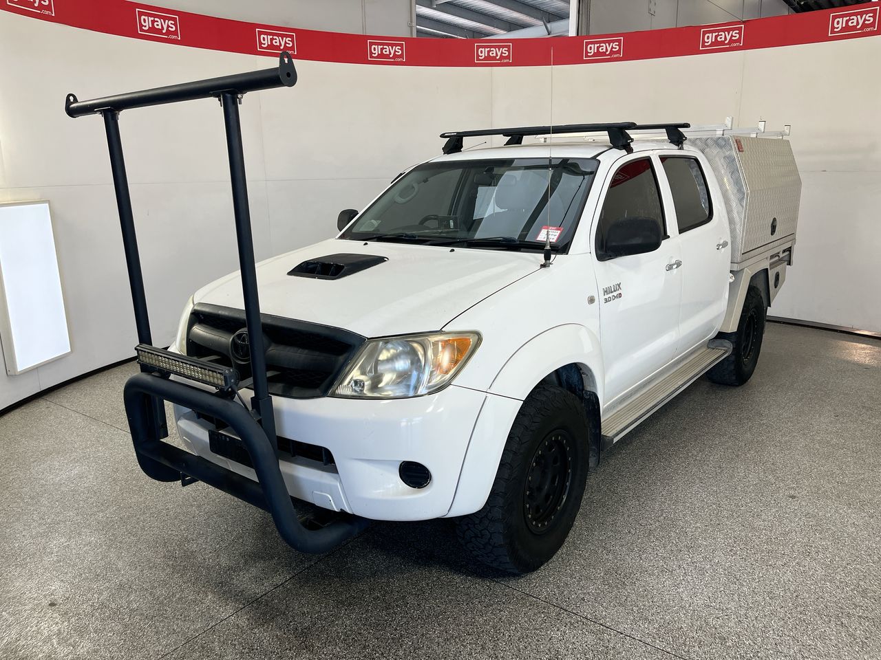 2005 Toyota Hilux SR5 (4x4) KUN26R Turbo Diesel Manual Dual Cab Auction ...