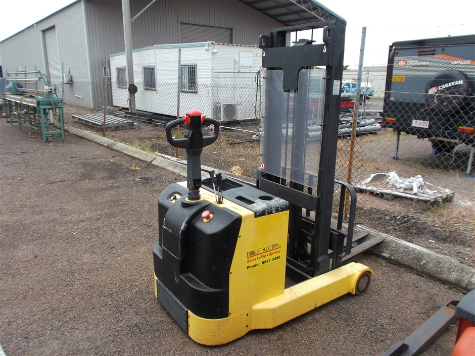 CY1330 Walkie Reach Stacker Auction (0003-8021715) | Grays Australia